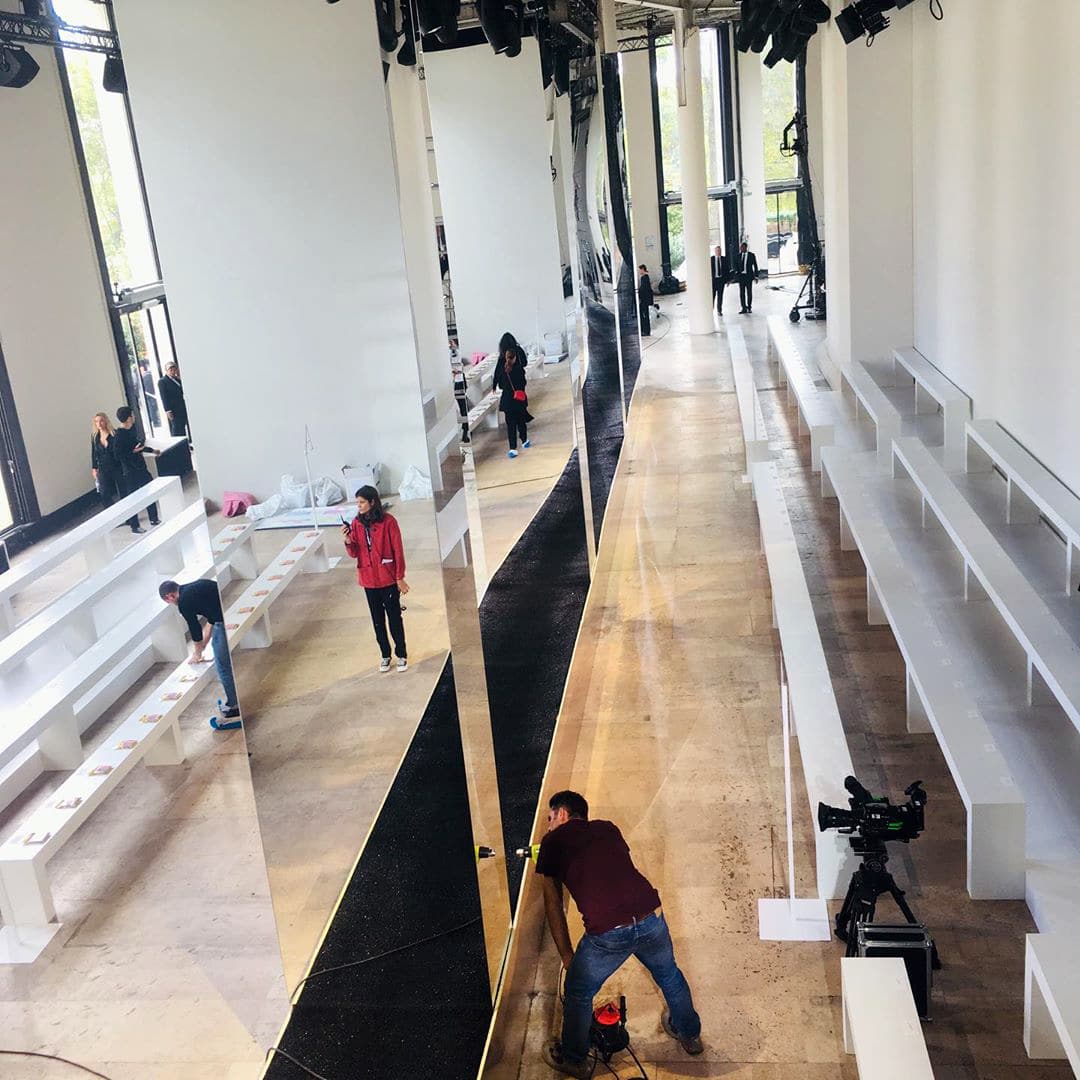 NINA RICCI SS20 SHOW – BUREAU BETAK – MIRROR COLUMNS - Glassless ultra ...