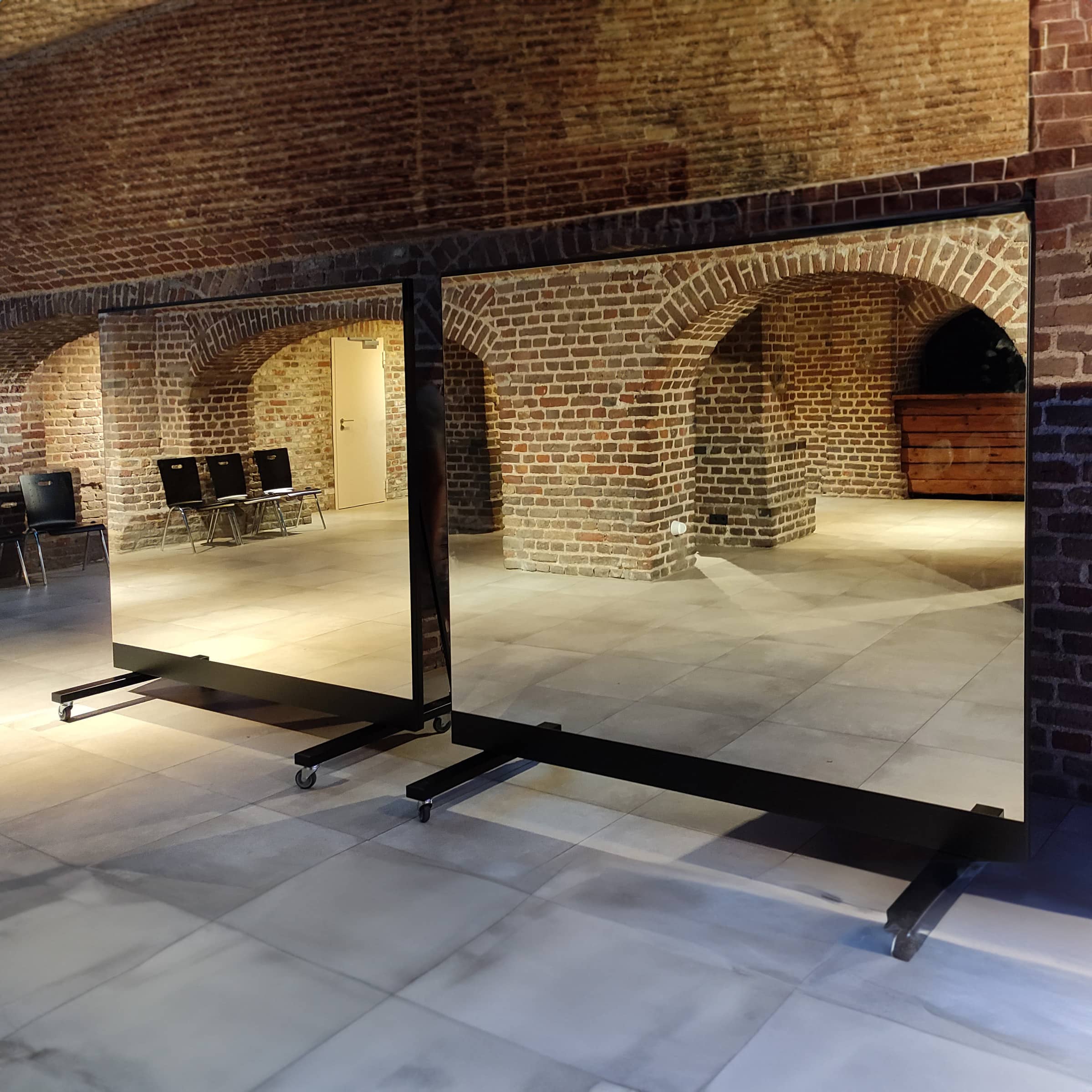 Miroir Mobile - Pratique et polyvalents pour vos espaces sportifs