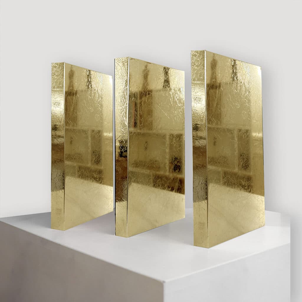 Textured and Wavy Mirrors: discover the new Like Mirror range